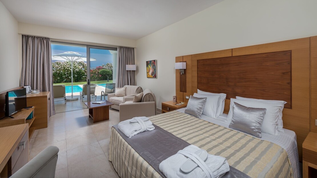 Apollo Blue Hotel2026/2027 – Hotel