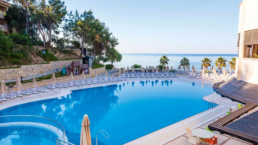 Melas Holiday Village 2025/2026 – Hotel