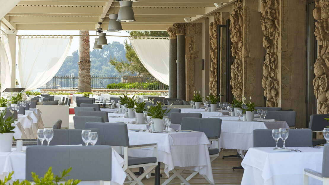 Mon Repos Palace, Corfu – HolidayGems.co.uk