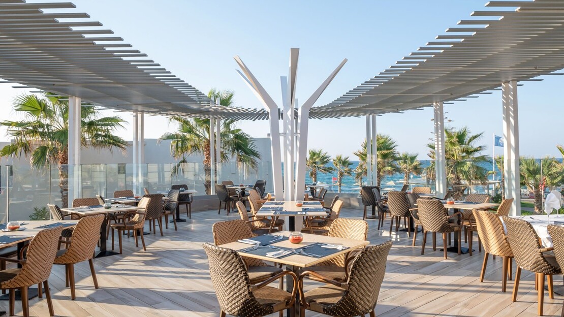 Lyttos Beach, Crete – HolidayGems.co.uk