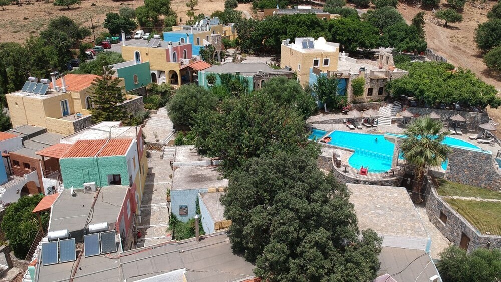 Arolithos Traditional Cretan Village%CurrentYear/2027 – Hotel