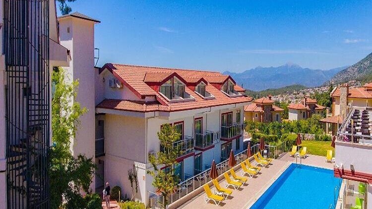 Sunshine Holiday Resort 2026/2027 – Hotel