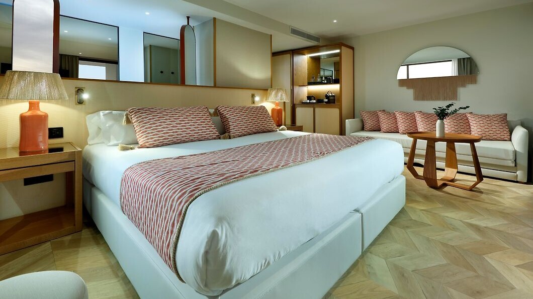 Fiesta Hotel Tanit, San Antonio, Ibiza Holidays, Destination2.co.uk