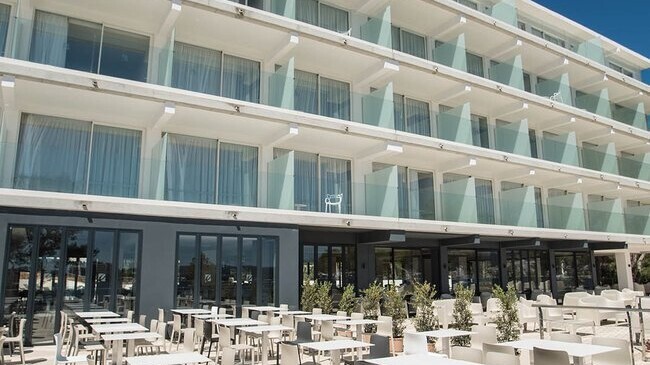 Els Pins Resort & Spa, Spain | Holidaygems.co.uk