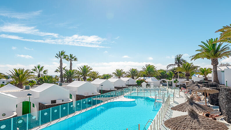 Apartamentos LIVVO Las Gaviotas, Lanzarote | Holiday Gems