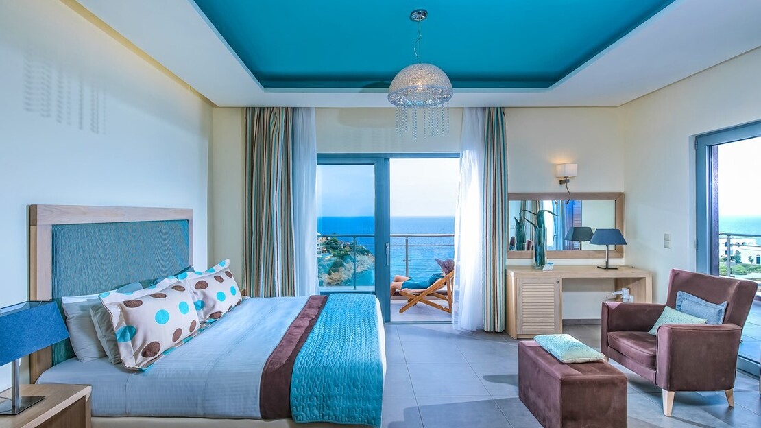 Blue Bay Resort Hotel2026/2027 – Hotel