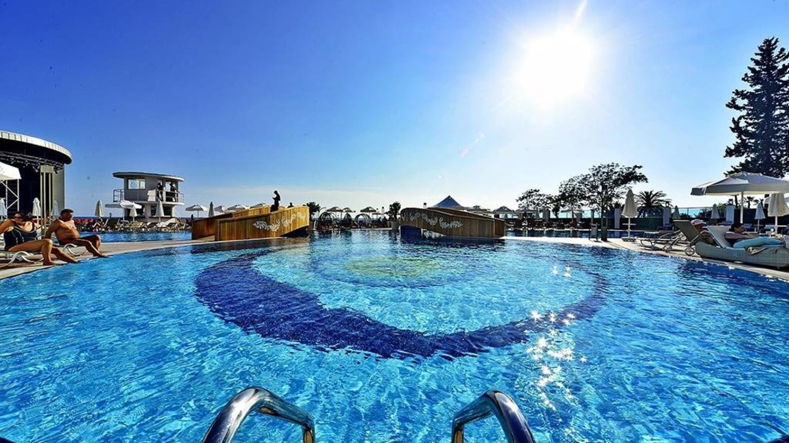 Azura Deluxe Resort & Spa Hotel, Turkey – HolidayGems.co.uk