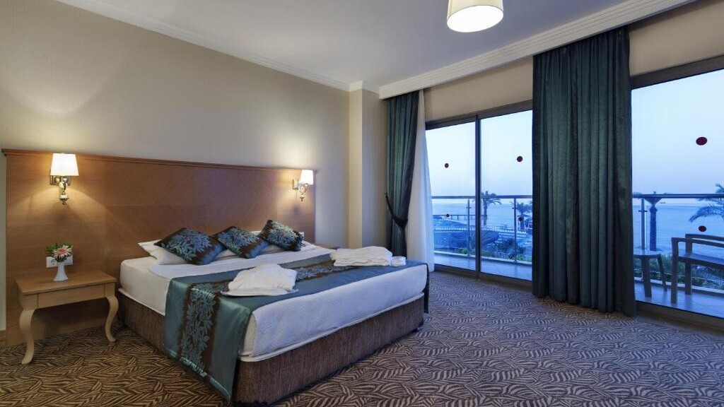 Saphir Hotel & Villas2026/2027 – Hotel