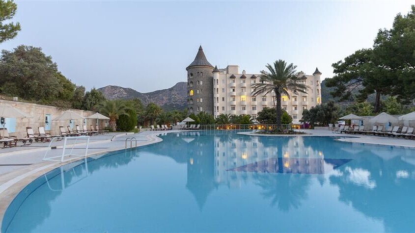 X Life Hotel2026/2027 – Hotel