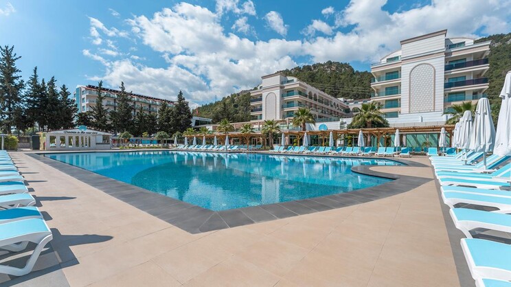 Dosinia Luxury Resorts, Antalya – HolidayGems.co.uk