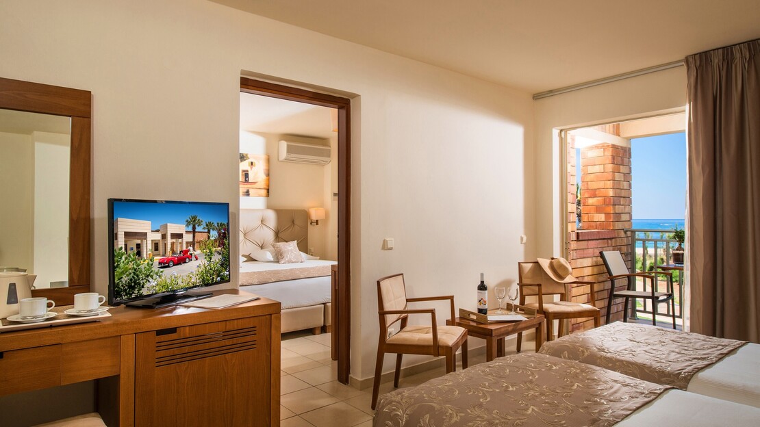 Bella Beach, Crete – HolidayGems.co.uk