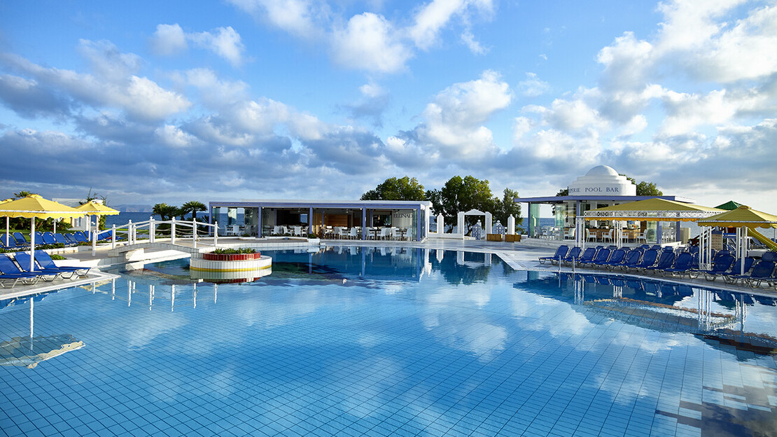 Serita Beach Hotel, Crete, Greece – HolidayGems.co.uk