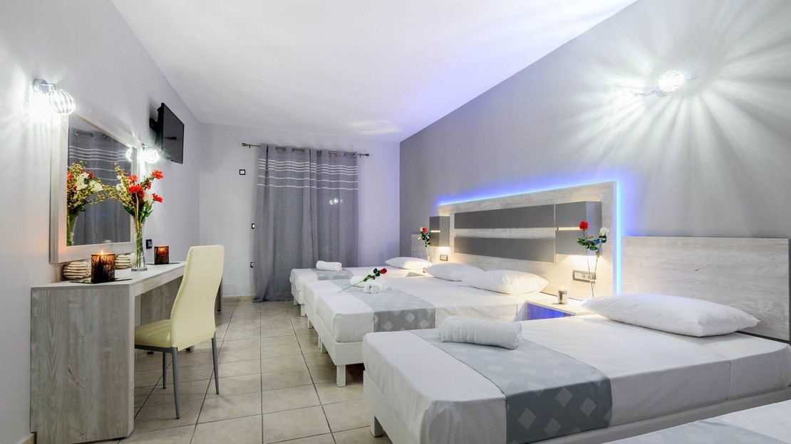 Aeon Hotel, Laganas, Zante, Holidaygems.co.uk