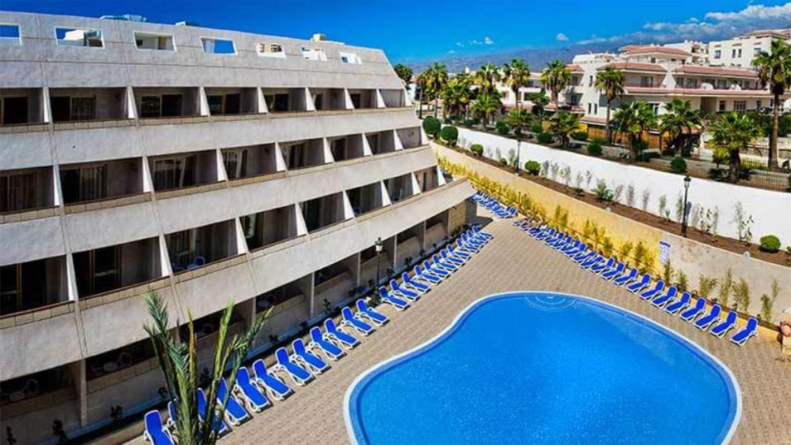 Piramides Resort : HolidayGems Holidays