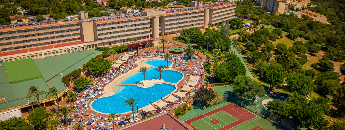 Club Cala Romani : HolidayGems Holidays