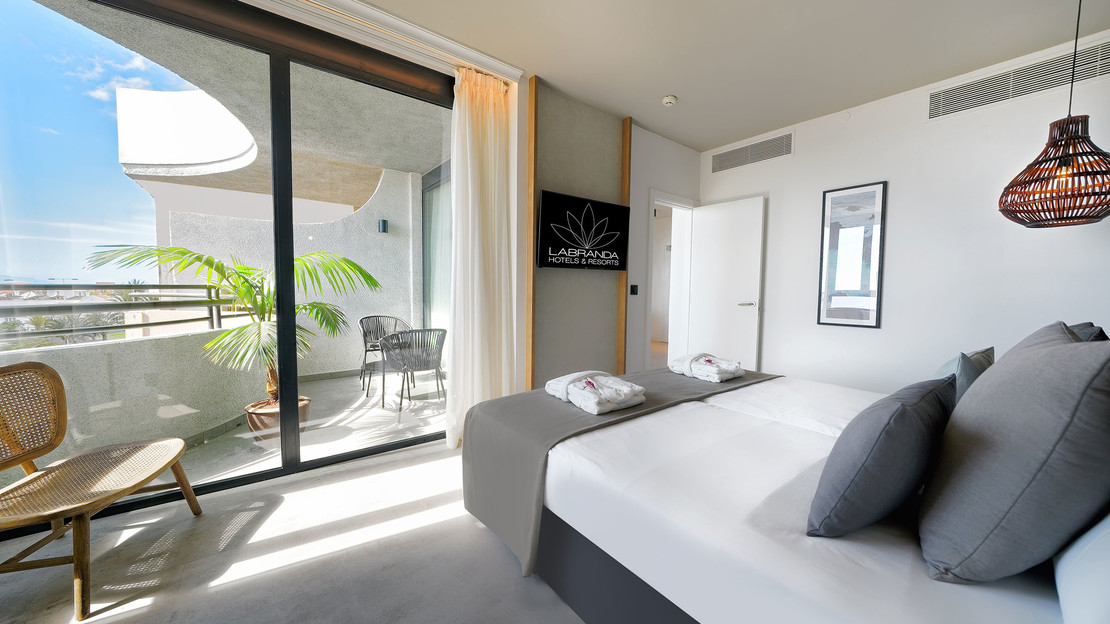 LABRANDA Suites Costa Adeje, Tenerife - HolidayGems.co.uk