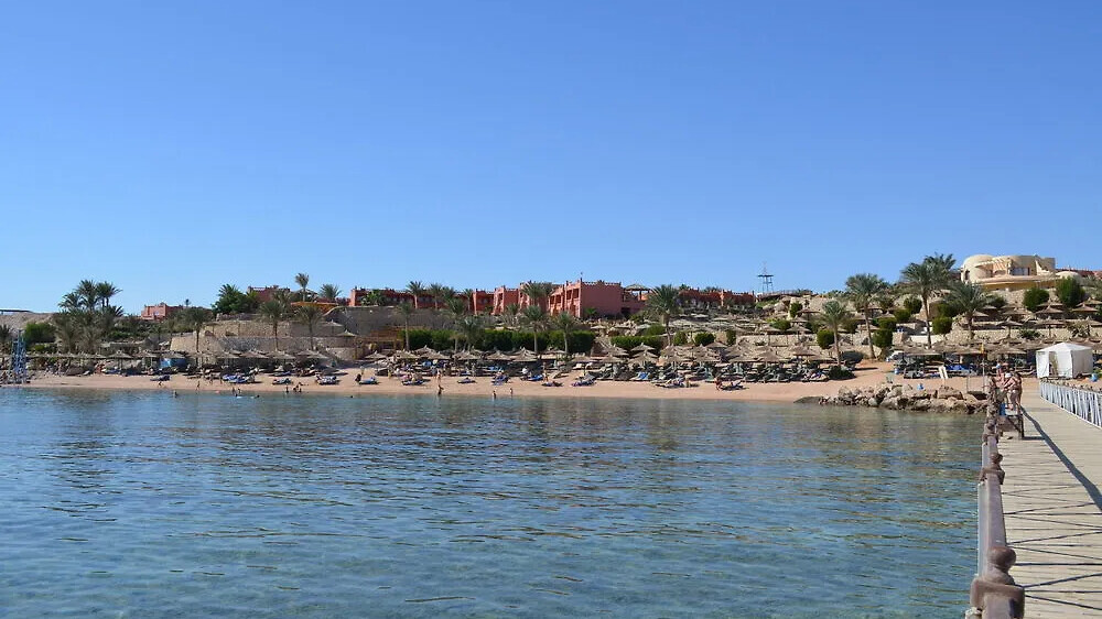 Hauza Beach Hotel Holidays 2025/2026 – Hotel