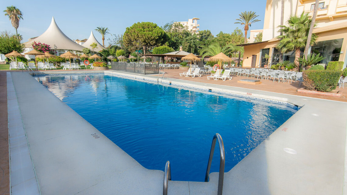 Royal Costa, Spain Holidays - HolidayGems.co.uk